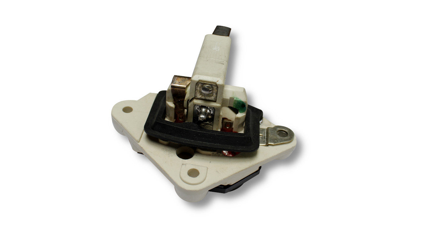 REGULADOR VOLTAGEM MERCEDES-BENZ - BOSCH :: 1197311315 - 219894