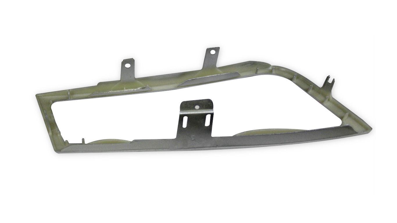 ARO MOLDURA FAROL AUXILIAR (MILHA) VOLVO FH 2010-2014 LADO ESQUERDO ...