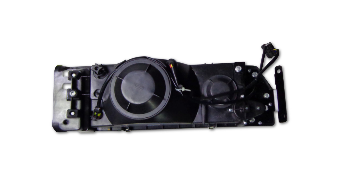 FAROL IVECO EUROTECH 2004 LADO DIREITO - NINO :: F188 - 446939