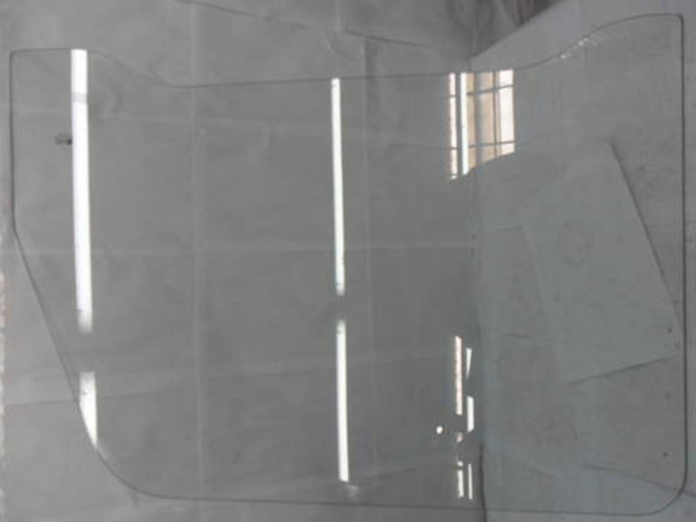 VIDRO PORTA VOLVO EDC S/QUEBRA VENTO 812352 - :: V8123525 - 50148